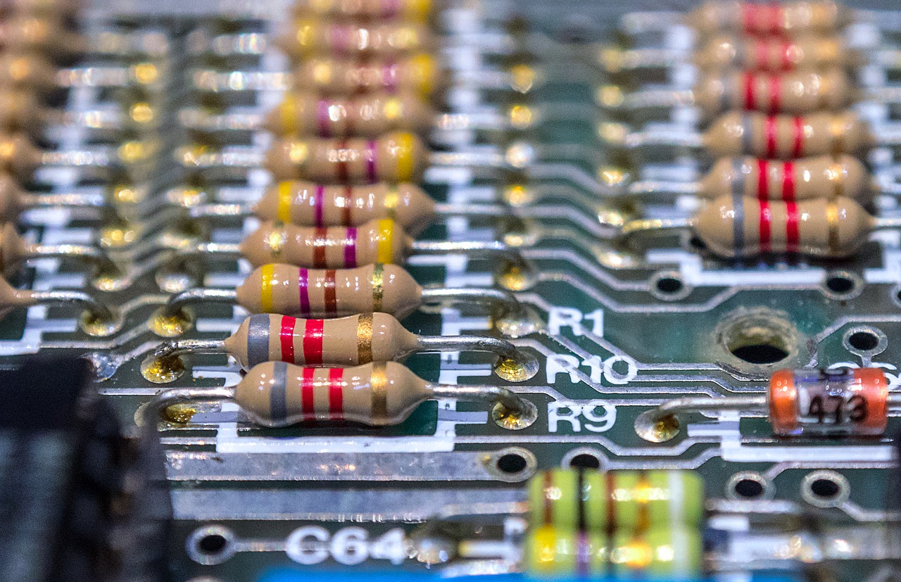 Circuitos electrónicos para ingenierías